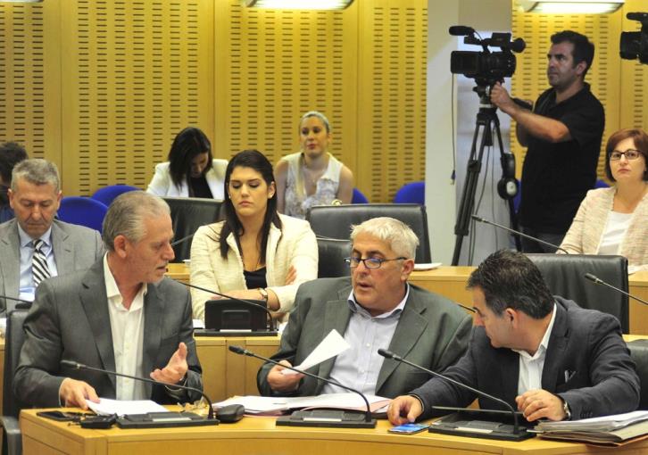 ΔΗΛΩΣΗ ΠΡΟΕΔΡΟΥ ΕΔΕΚ, Μ. ΣΙΖΟΠΟΥΛΟΥ, ΓΙΑ ΑΔΕΙΑ ΚΥΚΛΟΦΟΡΙΑΣ ΚΑΙ ΦΟΡΟ ...